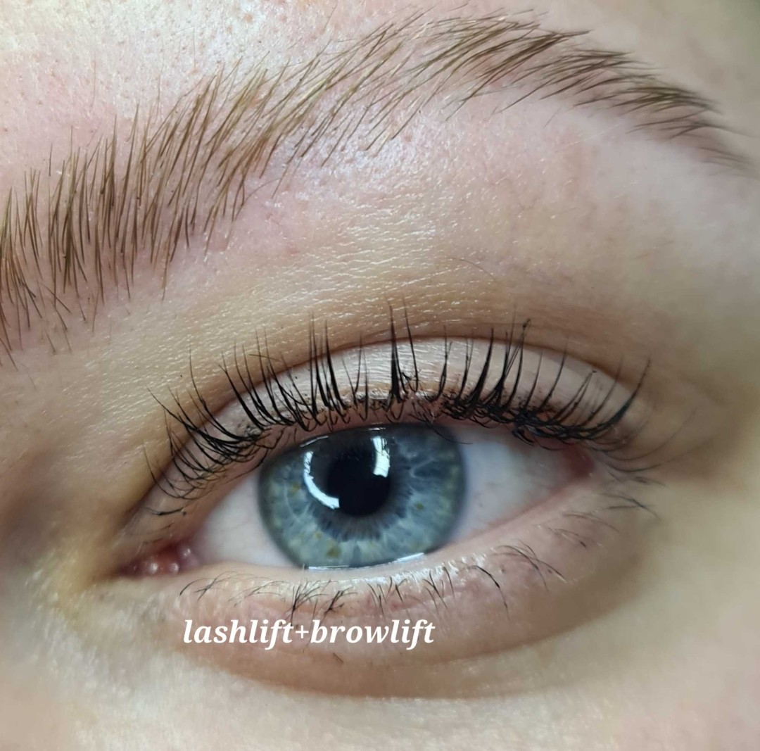 Lash lift + brow lift - SunBox, Beograd Obrve #31V5N6 - SrediMe