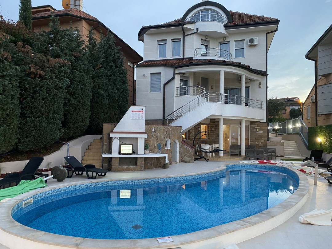 Bazen - termin po osobi - Freya Spa Centar, Niš SPA #2MD2VE - SrediMe