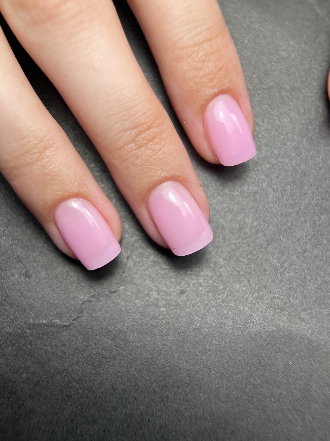 Gel lak - Mur beauty studio, Beograd Gel lak #MLMLV8 - SrediMe