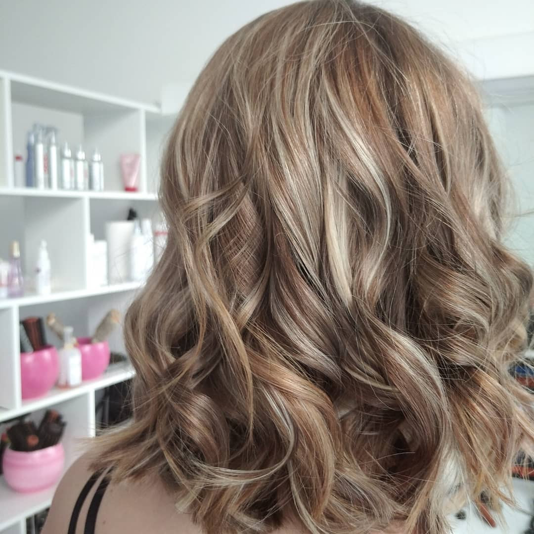 Pramenovi na foliju više boja + preliv - kosa srednje dužine - Hair ...