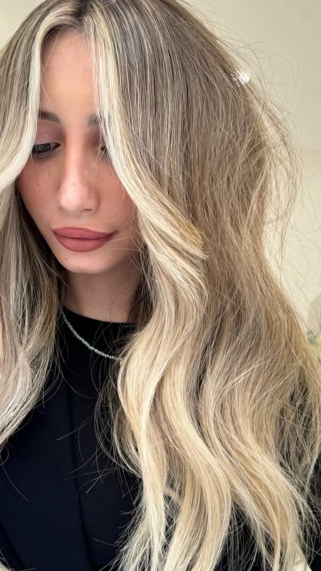 GOLDWELL Pramenovi + preliv + feniranje - duga kosa - Esthetique Privé ...